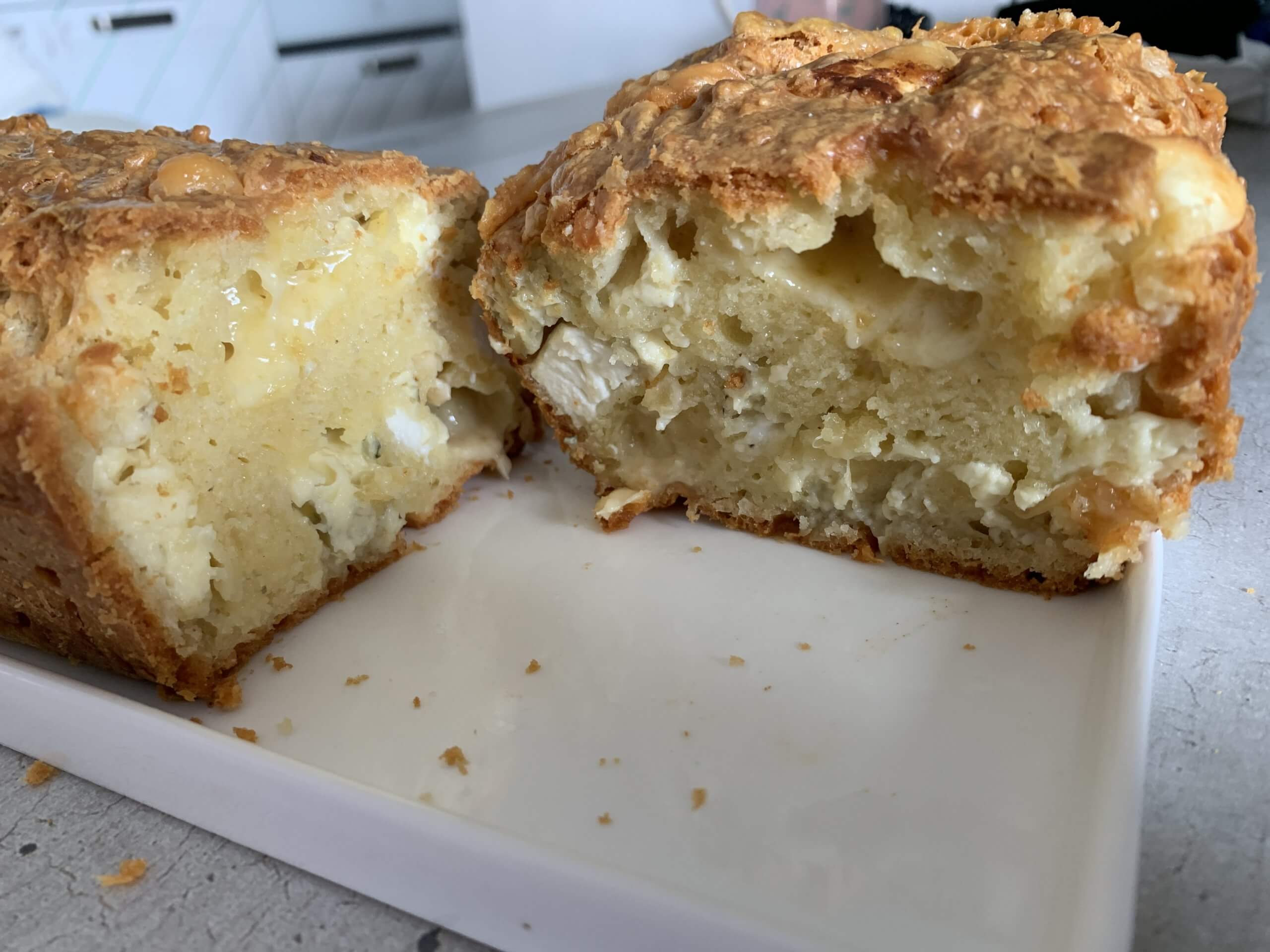 Cake salé aux 5 fromages - Rose en cuisine