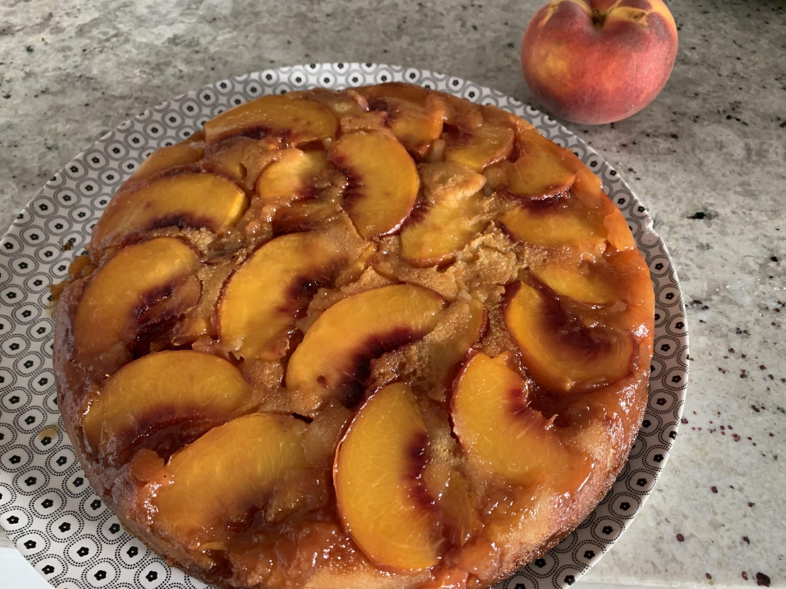 Gâteau aux pêches fraiches - Rose en cuisine